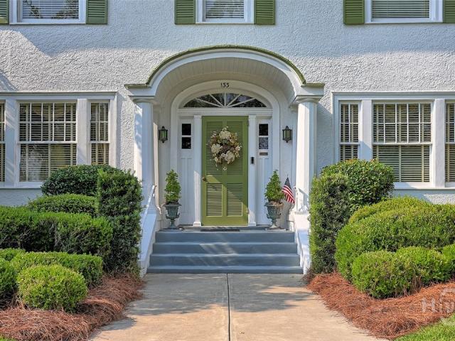 133 E 50th Street