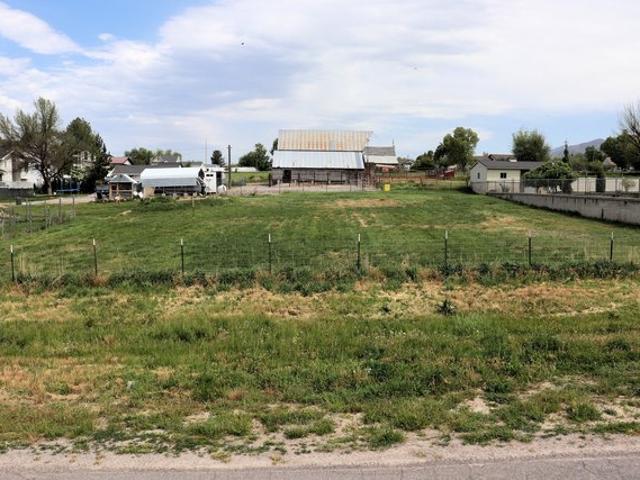 133 E 300 S, Millville, UT 84326