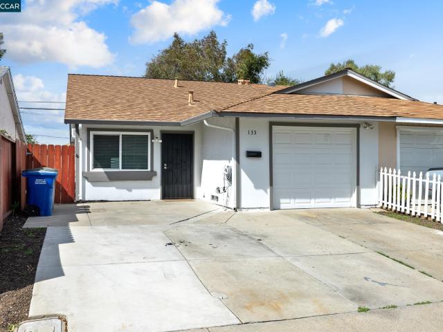 133 E Trident
