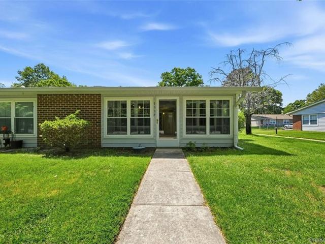 133 Eastbourne Ct Unit F, Ridge, NY 11961