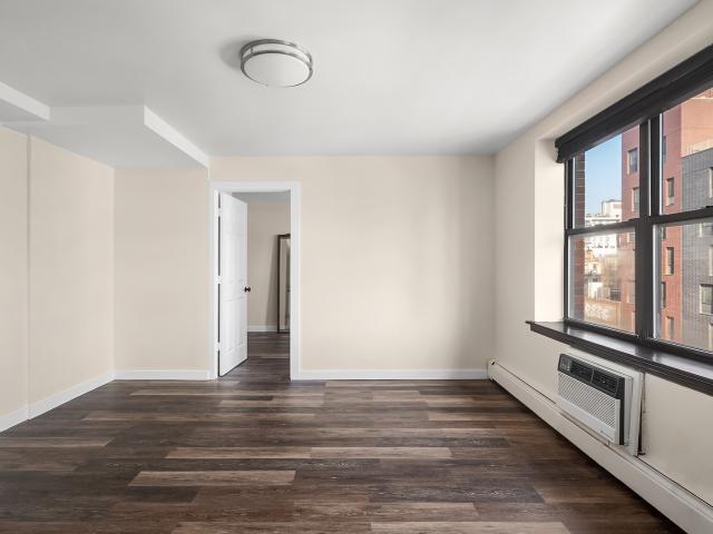 133 ESSEX Street 501