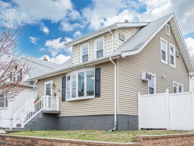 133 Forest Ave