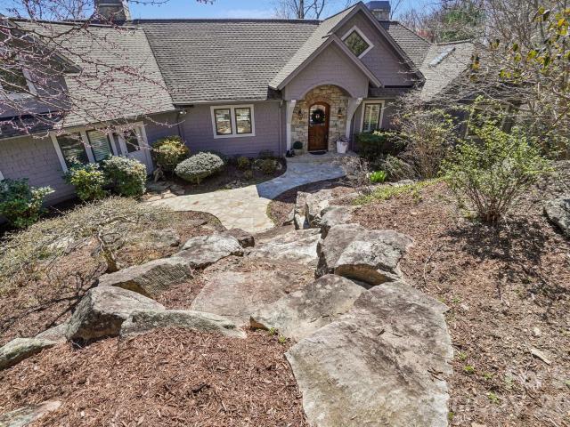 133 Falls Summit Road