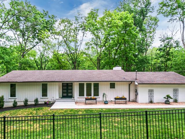133 Featherstone Dr, Franklin, TN 37069 | MLS #3185 | Compass