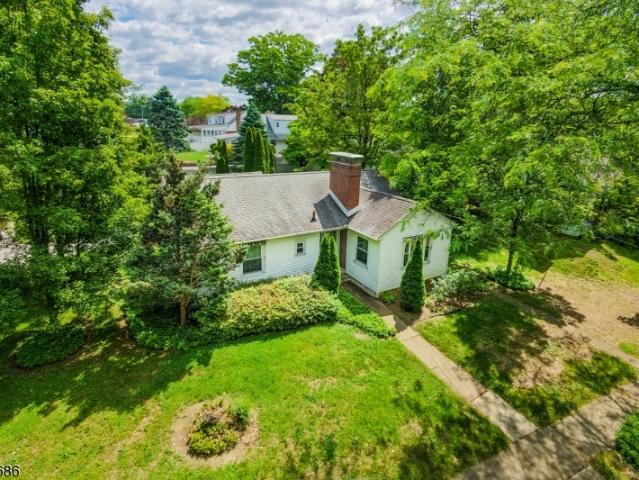 133 Frost Ave