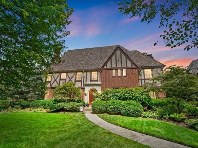 133 Hadley Rd, Oakwood, OH 45419