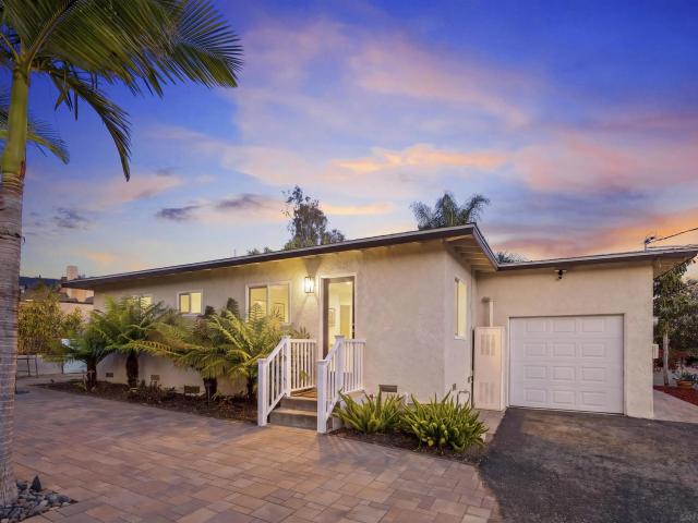 133 Ocean Vw Ct, Vista, CA 92084 | MLS #260009 | Compass
