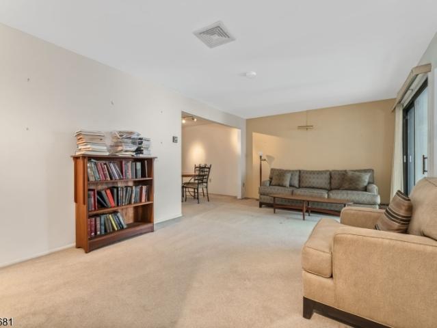 133 Overlook Dr