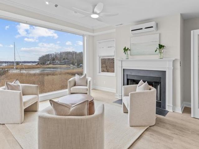 133 Lake View Dr, Annapolis, MD 21403