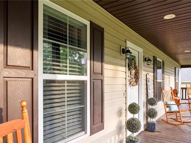 133 Lake Drive 9
