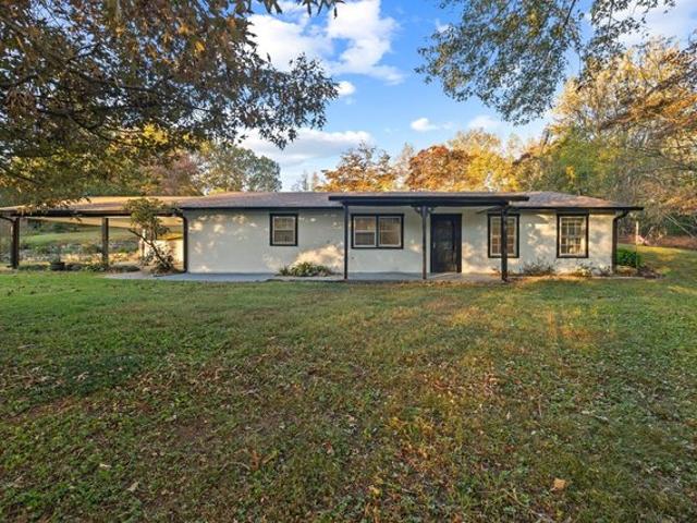 133 Mockerson Rd, Leoma, TN 38468