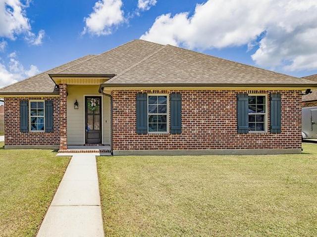 133 Madio Dr, Houma, LA 70364