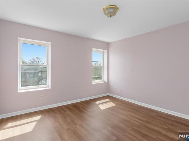 133 Maple Avenue # 405