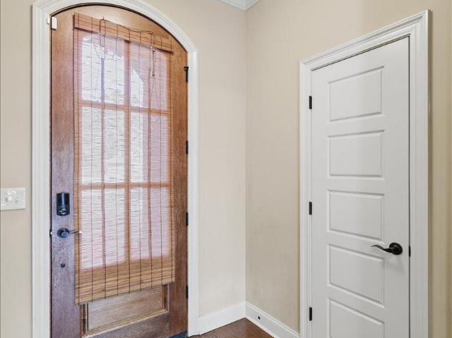 133 Meadowcreek Drive