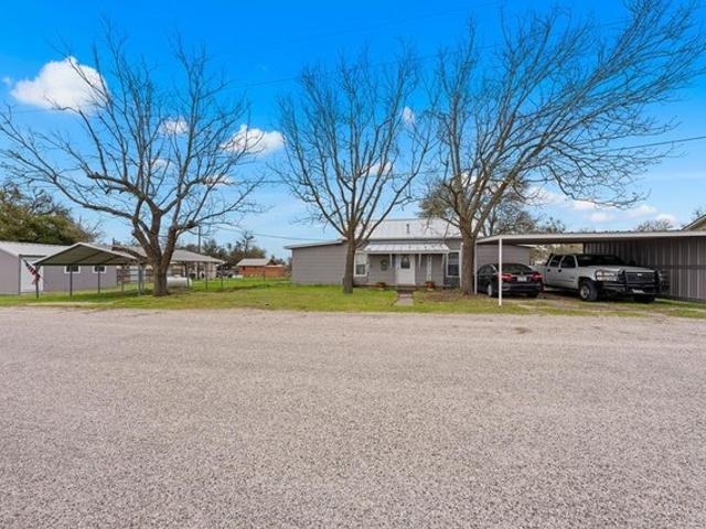 133 Myrtle Ave, Harper, TX 78631
