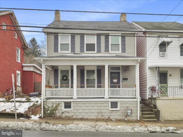 133 N Church St, Waynesboro, PA 17268 | MLS #PAFL2032 | Compass