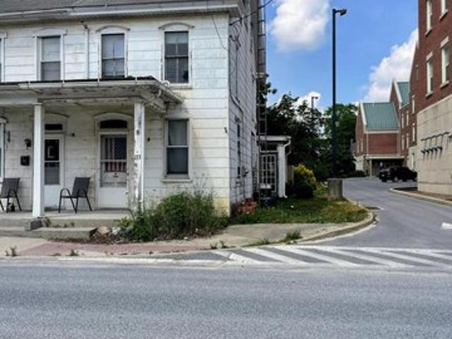 133 N Railroad St, Annville, PA 17003