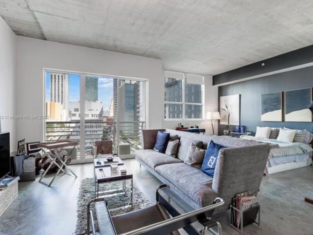 133 NE 2nd Ave #711 Miami, FL 33132