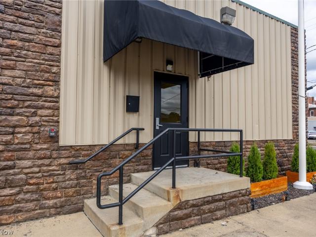 133 S 6th Street
