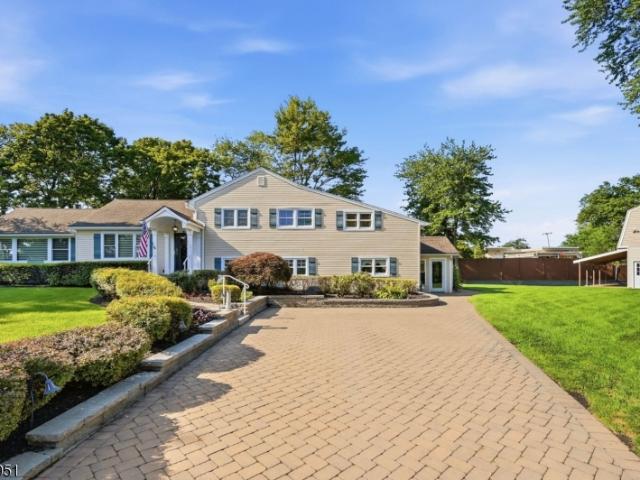 133 Sandra Dr