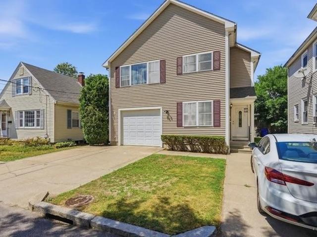 133 Sandringham Ave, Providence, RI 02908