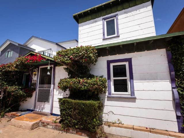 133 Santa Paula Avenue