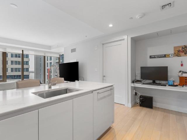 133 Seaport Blvd, Unit 1510, Boston, MA 02210 | MLS #73479 | Compass