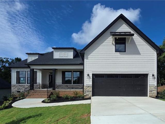 133 Shale Dr, Central, SC 29630