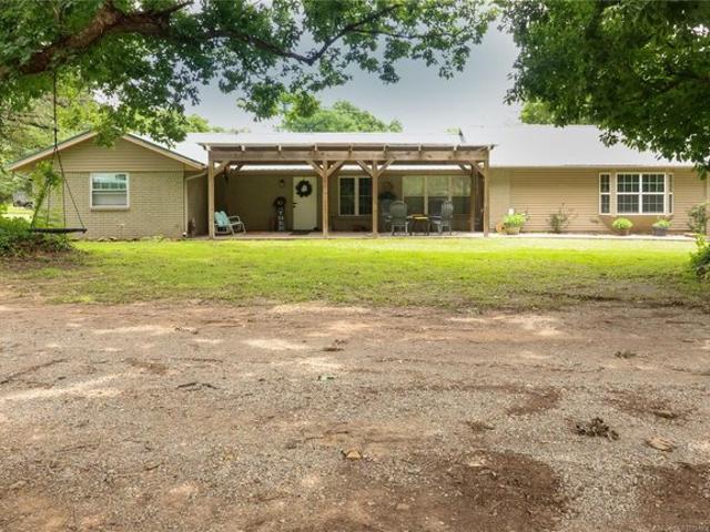 133 SW 650 Rd, Chouteau, OK 74337