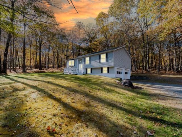 133 Palmetto Dr, Milford, PA 18337