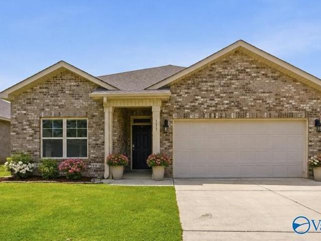 133 Rolling Green Dr, New Market, AL 35761