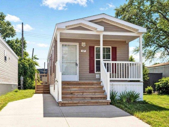133 Rea St Unit 17, Waterford, MI 48328