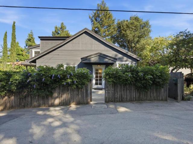 133 Russell Avenue