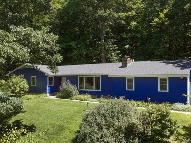 133 White Schoolhouse Rd, Rhinebeck, NY 12572