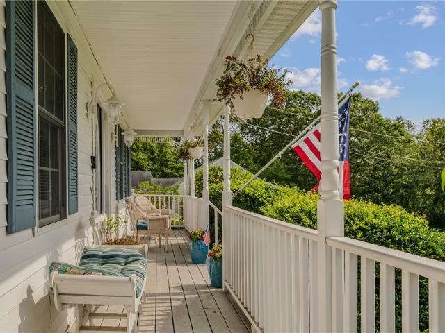 133 Winnapaug Road