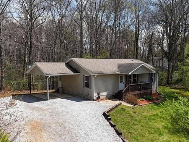 133 Underburg Ln, Franklin, NC 28734