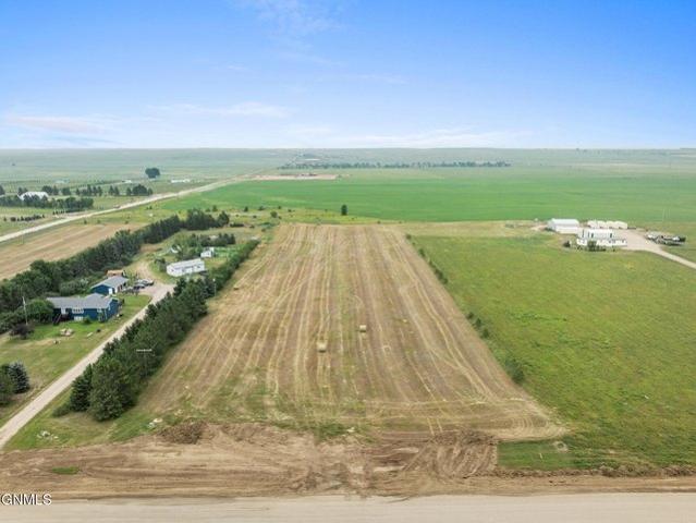 133rd Ave NW Unit L8, Williston, ND 58801