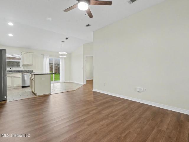 13443 Willow Oak Circle