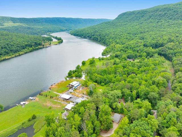13442 Mullins Cove Rd, Whitwell, TN 37397