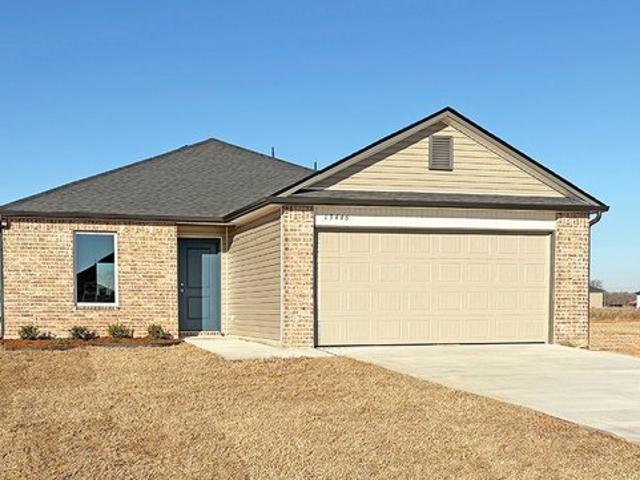13446 Dewberry Rd, McLoud, OK 74851