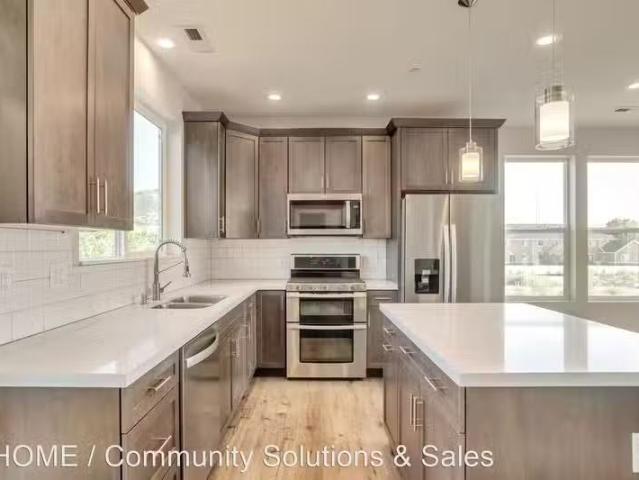 13449 S Silver Rock Lane 13449 S Silver Rock Ln