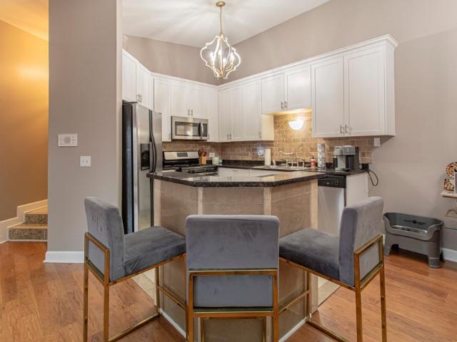 1344 McDOWELL Avenue # 204