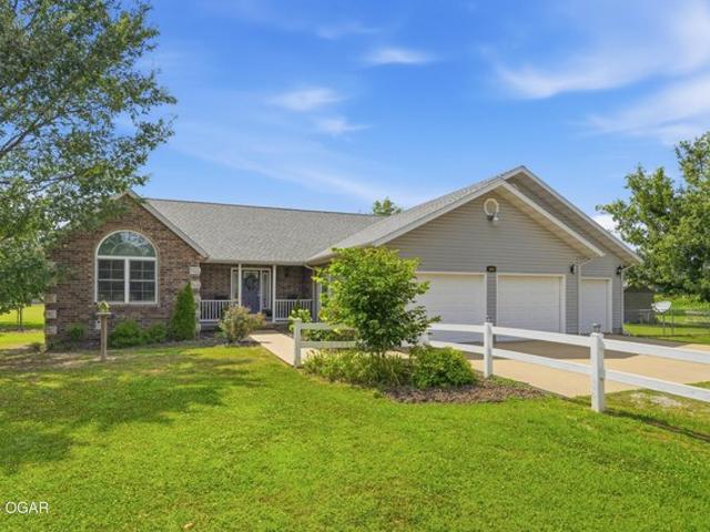 1344 Meadowview Ln, Diamond, MO 64840
