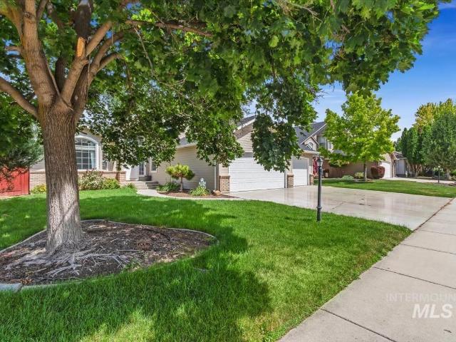 1344 N Crestmont Drive