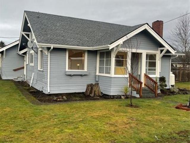 1344 Axford St, Raymond, WA 98577