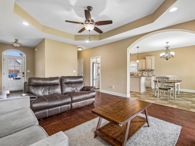 1344 Canyon Pl