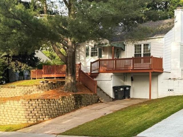 1344 S 52nd Ave, Omaha, NE 68106