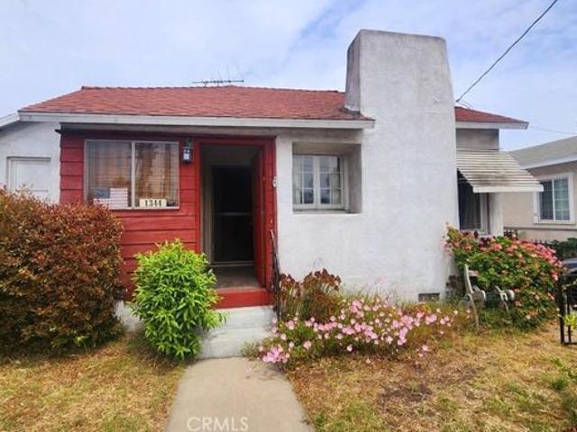1344 Ximeno Ave, Long Beach, CA 90804