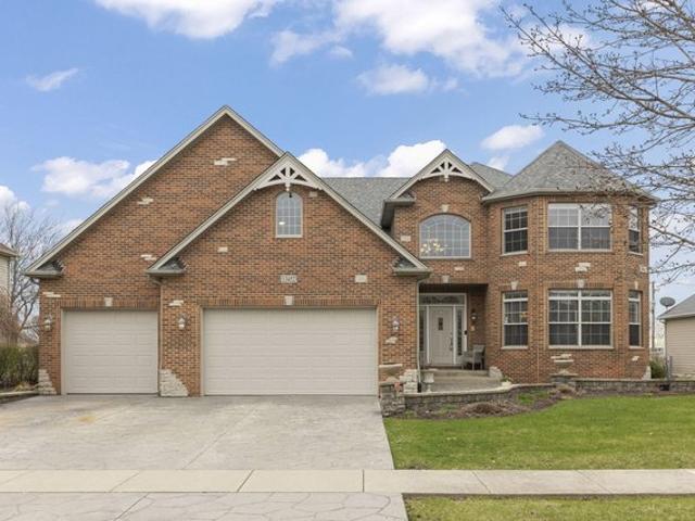 13452 Skyline Dr, Plainfield, IL 60585