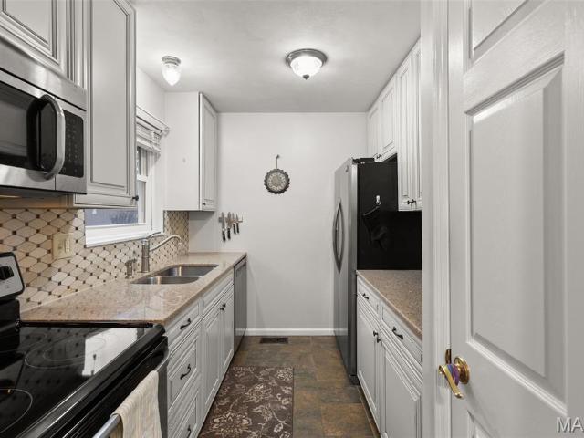 13459 Coliseum Dr, Chesterfield, MO 63017 | MLS #26025 | Compass